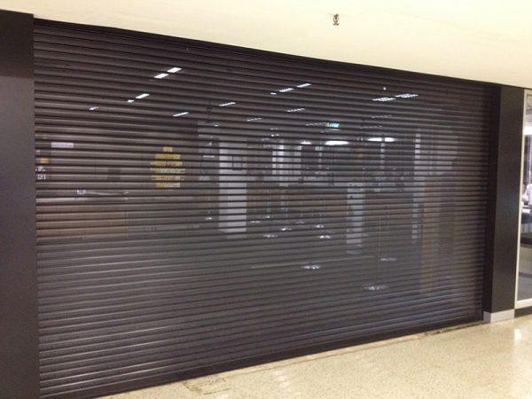Roll-Up Storefront Doors – PAYLON – Industrial Roll Up Doors