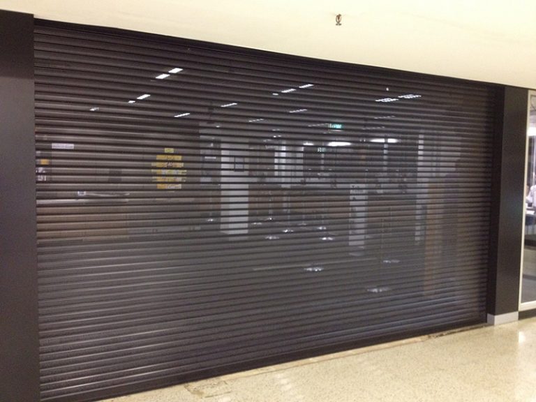Roll-Up Storefront Doors – PAYLON – Industrial Roll Up Doors